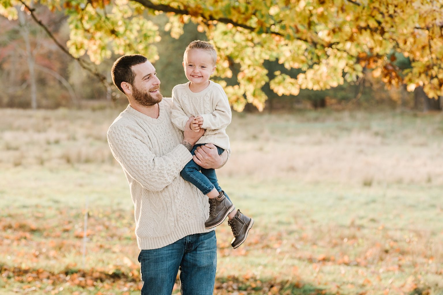 Appleton Farms Mini Session | The Bracketts - Annmarie Swift Photography